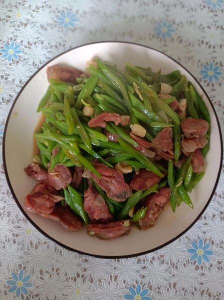 毛豆炒火腿怎么炒好吃_毛豆炒火腿的家常做法-第1张图片-山城妙识 毛豆炒火腿怎么炒好吃_毛豆炒火腿的家常做法-第1张图片-山城妙识