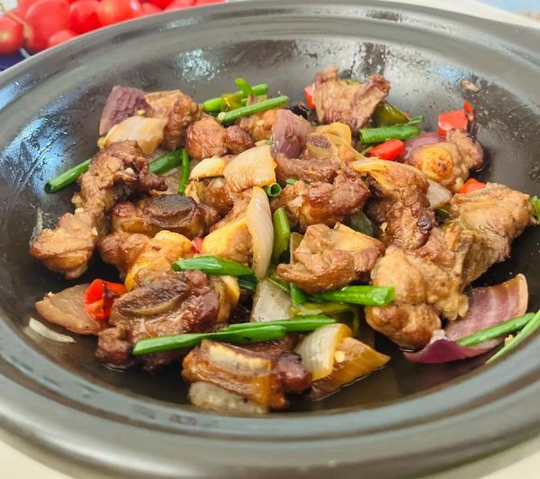 砂锅炖排骨有什么好处_砂锅炖排骨营养保留多少-第2张图片-山城妙识