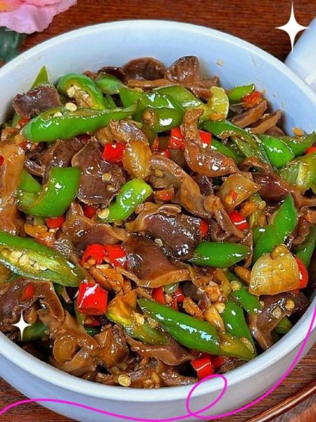 鸡胗炒尖椒怎么做_鸡胗炒尖椒需要焯水吗-第3张图片-山城妙识