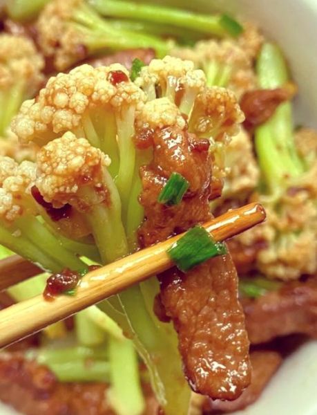 肉炒菜花怎么做_肉炒菜花用啥肉最好-第3张图片-山城妙识 肉炒菜花怎么做_肉炒菜花用啥肉最好-第3张图片-山城妙识