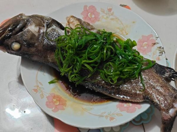 青石斑鱼怎么清蒸_青石斑鱼清蒸多久才嫩-第3张图片-山城妙识