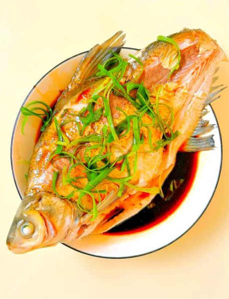 清蒸武昌鱼家常做法_清蒸武昌鱼怎么做才嫩-第3张图片-山城妙识