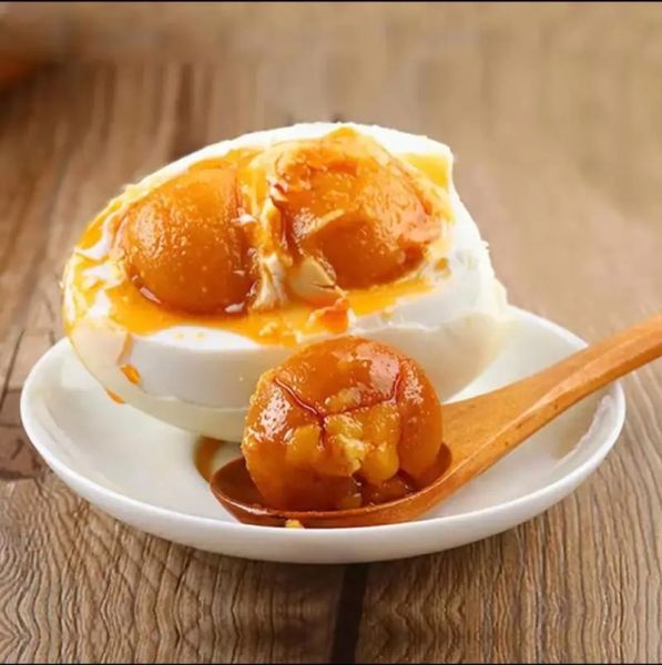 腌制鹅蛋的最佳方法_如何让鹅蛋出油多又咸香-第1张图片-山城妙识