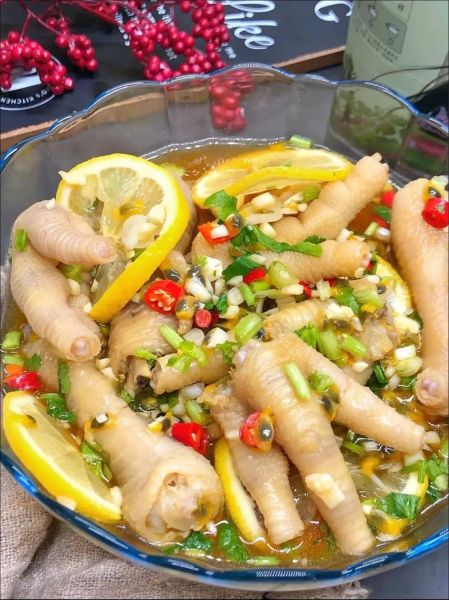 柠檬泡椒凤爪怎么做最好吃_泡椒凤爪酸辣爽脆秘诀-第2张图片-山城妙识