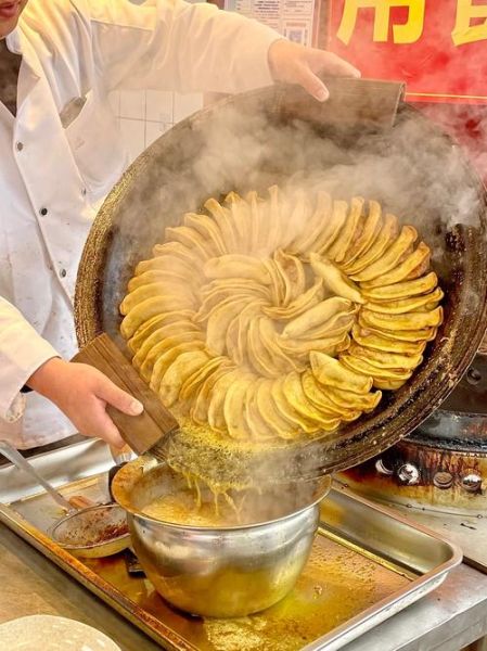 牛肉锅贴是哪里的特产_牛肉锅贴发源地-第3张图片-山城妙识