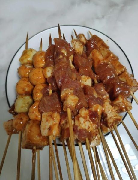 猪肉串怎么腌制才嫩_猪肉串腌制嫩滑秘诀-第1张图片-山城妙识