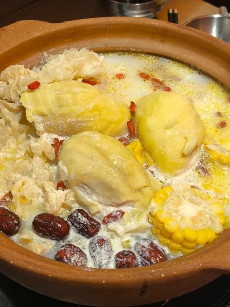 榴莲煲鸡汤的做法_榴莲煲鸡汤的功效与作用窍门-第3张图片-山城妙识