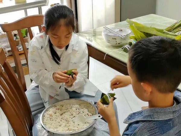 包粽子照片怎么拍_粽子照片构图技巧-第3张图片-山城妙识