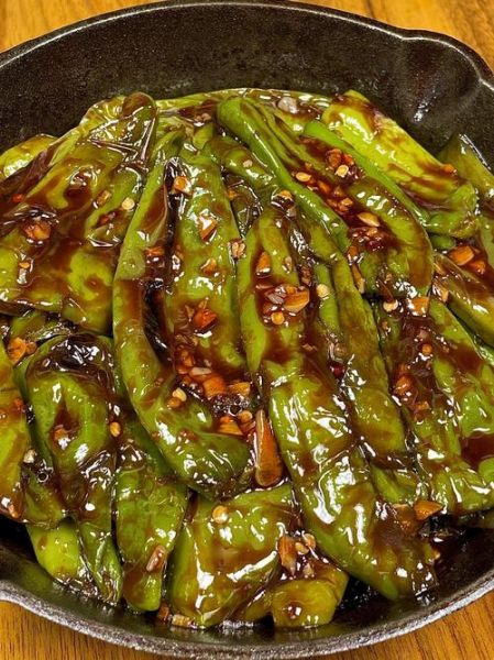 油焖尖椒怎么做好吃_油焖尖椒的家常做法窍门-第2张图片-山城妙识