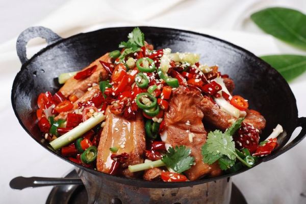 干锅排骨怎么做最好吃_干锅排骨的正宗做法-第2张图片-山城妙识