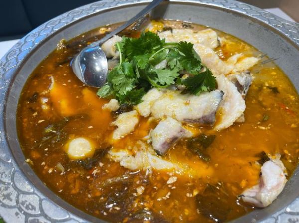 石锅鱼火锅怎么做_石锅鱼火锅用什么鱼最好-第1张图片-山城妙识