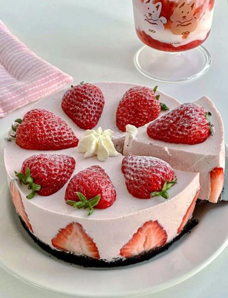 草莓慕斯口感怎么样_草莓慕斯好吃吗-第2张图片-山城妙识