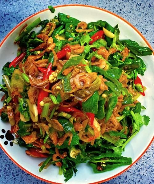 爆炒干虾仁怎么做好吃_干虾仁炒之前要不要泡-第1张图片-山城妙识