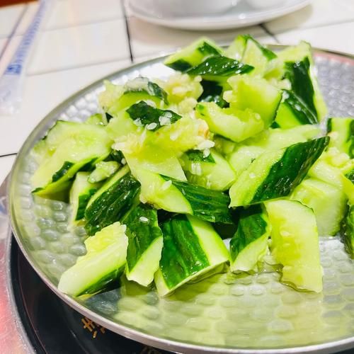 凉拌青瓜能减肥吗_凉拌青瓜的功效与作用-第2张图片-山城妙识