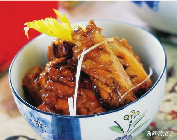 红酒炖鸡翅怎么做好吃_红酒炖鸡翅的做法窍门-第2张图片-山城妙识