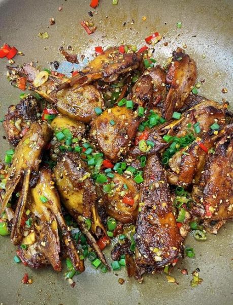 正宗干锅辣鸭头怎么做_干锅鸭头为什么香辣入骨-第2张图片-山城妙识