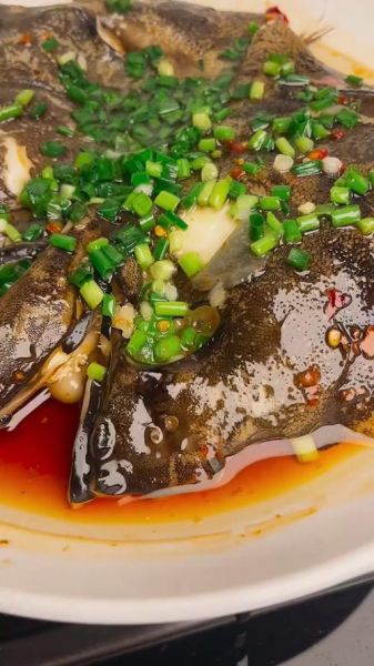 碟鱼头怎么做好吃_家常碟鱼头做法大全视频-第1张图片-山城妙识 碟鱼头怎么做好吃_家常碟鱼头做法大全视频-第1张图片-山城妙识