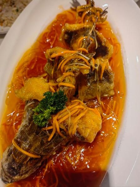 浇汁鱼用什么鱼最好_鲤鱼浇汁鱼怎么做-第1张图片-山城妙识