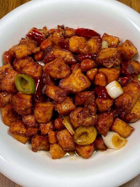 鸡丁怎么腌制比较嫩_鸡丁嫩滑腌制技巧-第2张图片-山城妙识