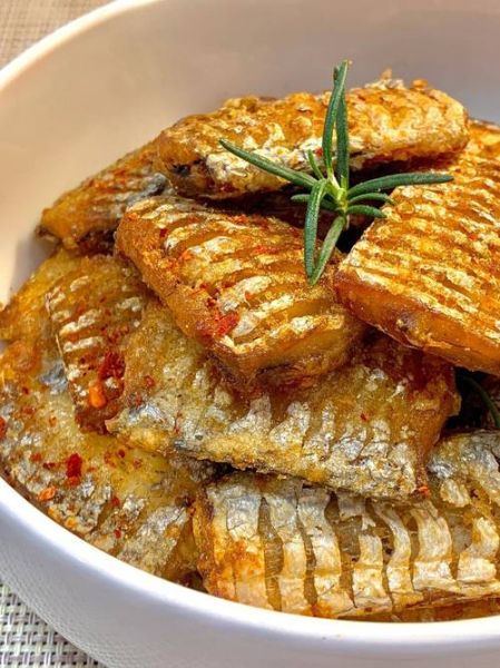 酥炸带鱼怎么做_酥炸带鱼的家常做法-第1张图片-山城妙识