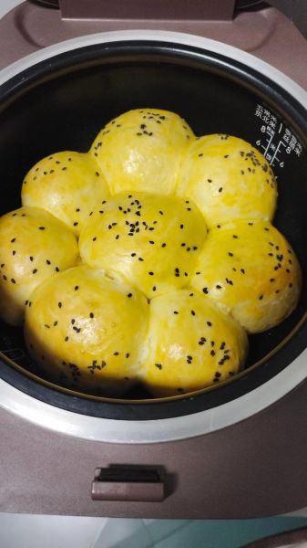 电饭煲做面包怎么做才松软_电饭煲面包最简单做法-第1张图片-山城妙识