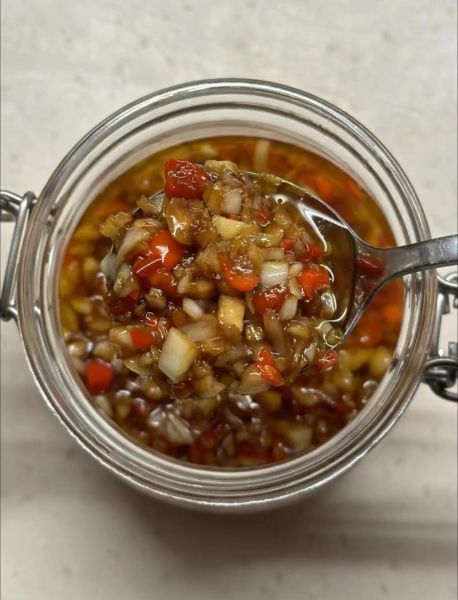 蒜蓉辣椒油怎么做_蒜蓉辣椒油的做法窍门-第2张图片-山城妙识