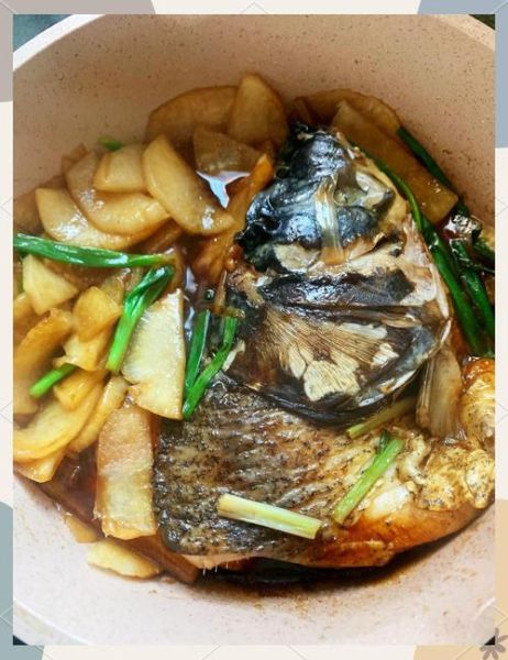 萝卜炖鱼的做法_萝卜炖鱼怎么做好吃又简单-第3张图片-山城妙识