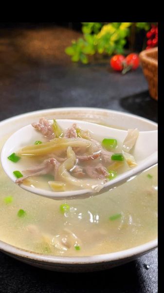 榨菜肉丝汤怎么做好喝_榨菜肉丝汤的家常做法-第3张图片-山城妙识
