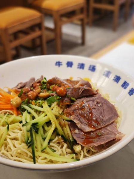 牛肉拌面怎么做_牛肉拌面需要哪些调料-第2张图片-山城妙识 牛肉拌面怎么做_牛肉拌面需要哪些调料-第2张图片-山城妙识