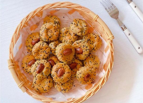 芝麻香酥饼怎么做_芝麻香酥饼热量高吗-第3张图片-山城妙识