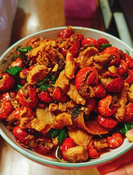 虾尾怎么做好吃_虾尾视频教程-第3张图片-山城妙识