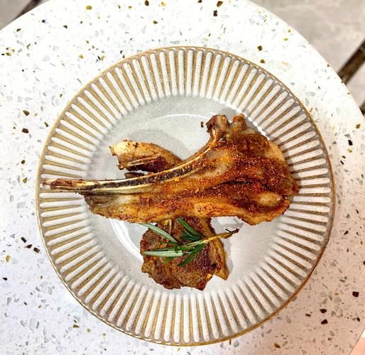 羊排怎么烤最好吃_羊排烤箱温度和时间-第1张图片-山城妙识