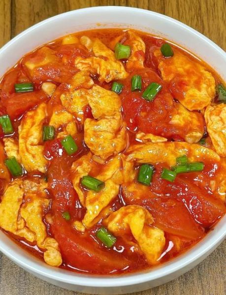 西红柿炒鸡蛋怎么做才好吃_西红柿鸡蛋先炒哪个-第1张图片-山城妙识