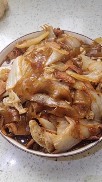 白菜猪肉炖粉条是哪里的菜_正宗做法揭秘-第3张图片-山城妙识