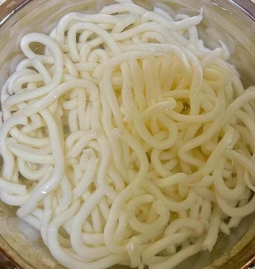 乌冬面怎么煮不糊_乌冬面热量高吗-第1张图片-山城妙识