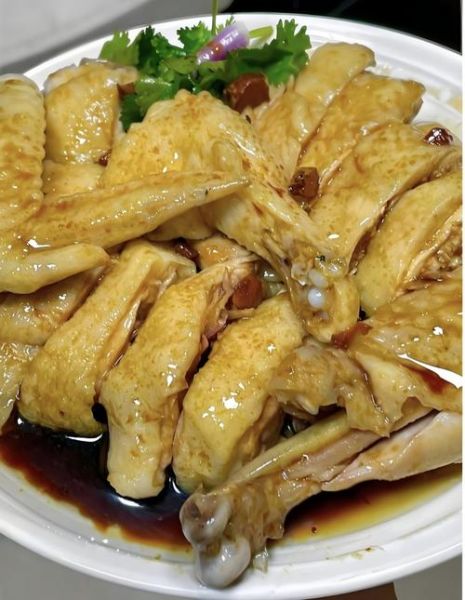 白斩鸡怎么做好吃又嫩_白斩鸡嫩滑的秘诀-第1张图片-山城妙识