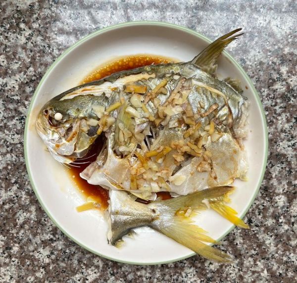 清蒸金鲳鱼怎么做好吃_清蒸金鲳鱼的做法窍门-第2张图片-山城妙识