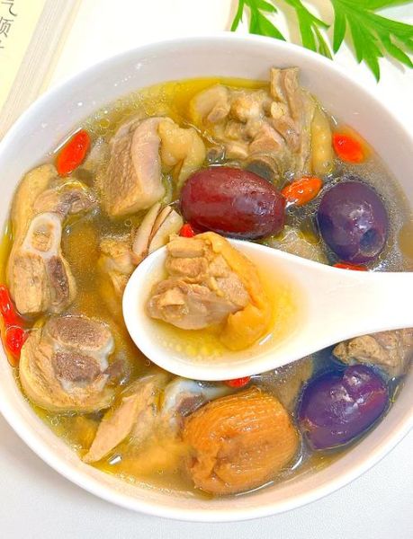 鸡汤怎么煲才会好吃_老母鸡炖汤的正确步骤-第1张图片-山城妙识