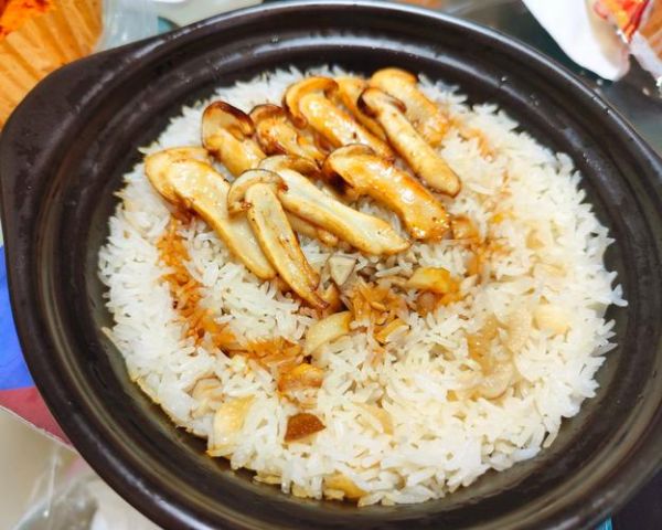 正宗煲仔饭怎么做_砂锅饭锅巴秘诀-第1张图片-山城妙识