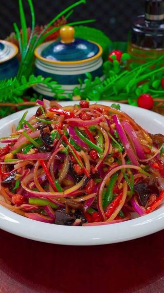 凉拌洋葱的功效与作用禁忌_哪些人不能吃-第3张图片-山城妙识