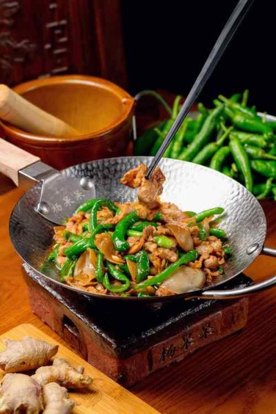 辣椒炒肉是哪里的菜_湖南辣椒炒肉正宗做法-第2张图片-山城妙识 辣椒炒肉是哪里的菜_湖南辣椒炒肉正宗做法-第2张图片-山城妙识