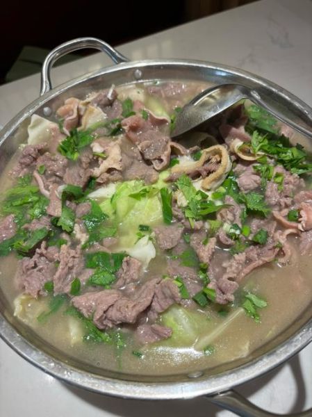 牛肉汤锅的做法_牛肉汤锅的配料有哪些-第1张图片-山城妙识