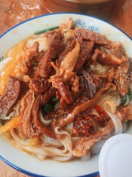 牛腩粉是哪里的特产_正宗牛腩粉发源地-第1张图片-山城妙识