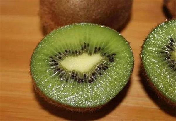 猕猴桃英语怎么读_kiwi发音技巧-第1张图片-山城妙识