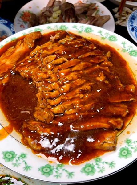 扒肉条的家常做法_怎么做才软烂入味-第1张图片-山城妙识