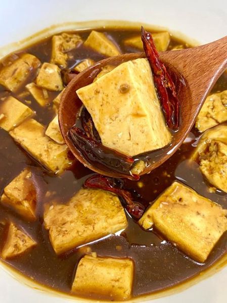 东北家常炖豆腐怎么做_炖豆腐怎么入味又嫩-第1张图片-山城妙识 东北家常炖豆腐怎么做_炖豆腐怎么入味又嫩-第1张图片-山城妙识