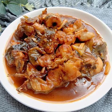 清炖鲶鱼汤怎么做不腥_鲶鱼去腥技巧-第2张图片-山城妙识 清炖鲶鱼汤怎么做不腥_鲶鱼去腥技巧-第2张图片-山城妙识