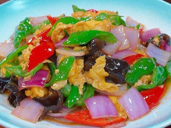 洋葱炒蛋怎么做才好吃_洋葱炒蛋要不要焯水-第2张图片-山城妙识