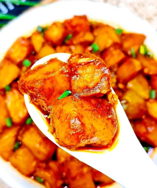 红烧土豆块怎么做好吃_红烧土豆块用哪种土豆更香-第2张图片-山城妙识 红烧土豆块怎么做好吃_红烧土豆块用哪种土豆更香-第2张图片-山城妙识