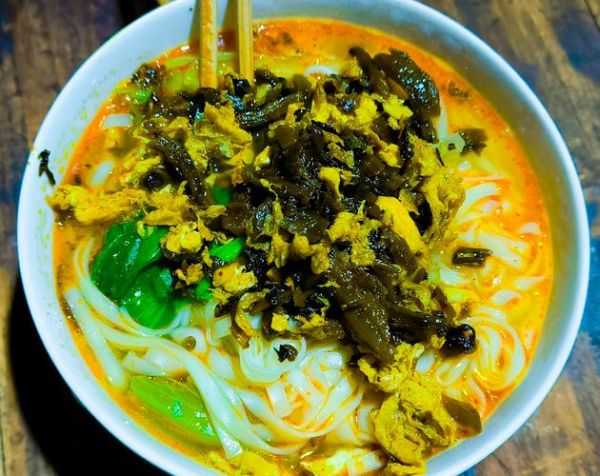 酸菜鸡蛋面怎么做_酸菜鸡蛋面家常做法-第2张图片-山城妙识 酸菜鸡蛋面怎么做_酸菜鸡蛋面家常做法-第2张图片-山城妙识